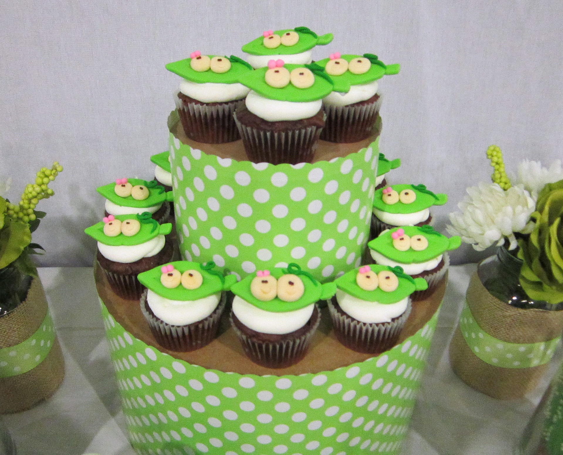 25 DIY Cupcake Stands With Instructions Guide Patterns 25 DIY Cupcake Stands With Instructions Guide Patterns