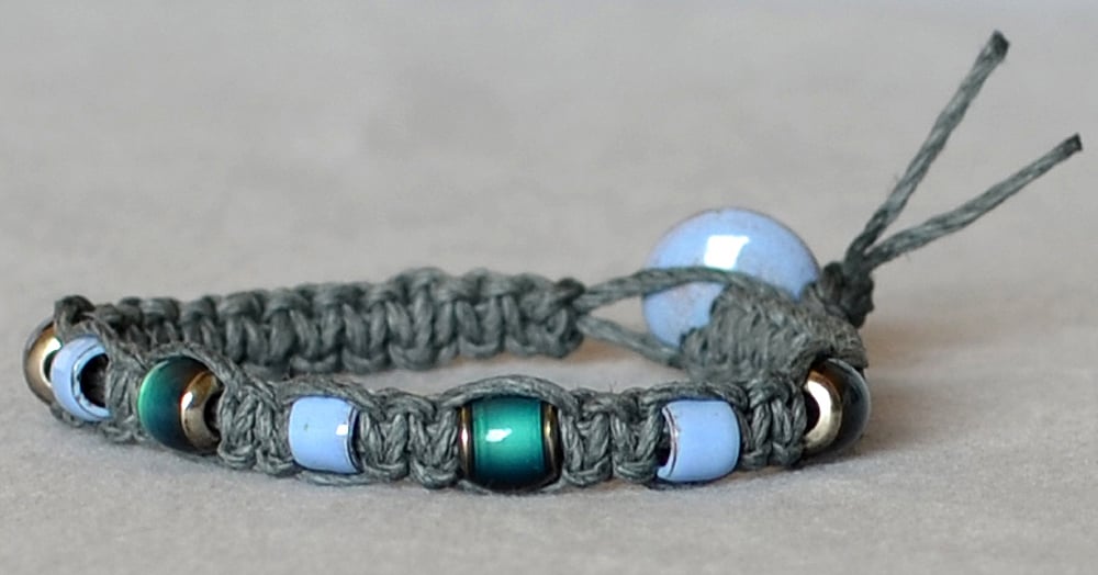 20 DIY Macramé Bracelet Patterns | Guide Patterns 20 DIY Macramé Bracelet Patterns | Guide Patterns