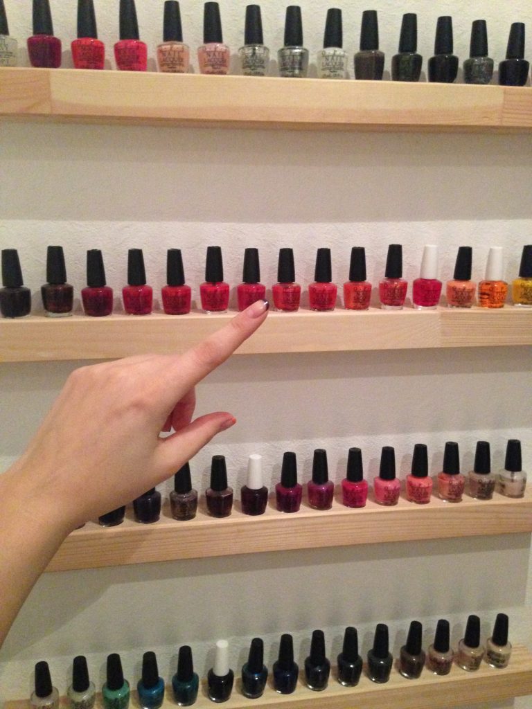 31 DIY Racks for Nail Polish Display - Guide Patterns