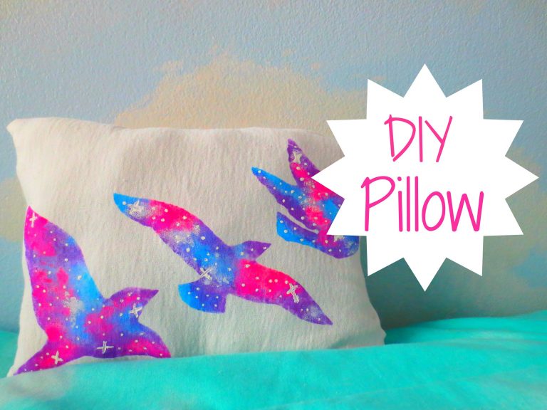 47+ Easy DIYs to Make a No-Sew Pillow - Guide Patterns