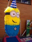 9+ Cool DIYs to Make a Minion Pinata - Guide Patterns