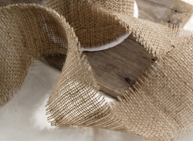 32+ DIYs to Make Burlap Curtains - Guide Patterns