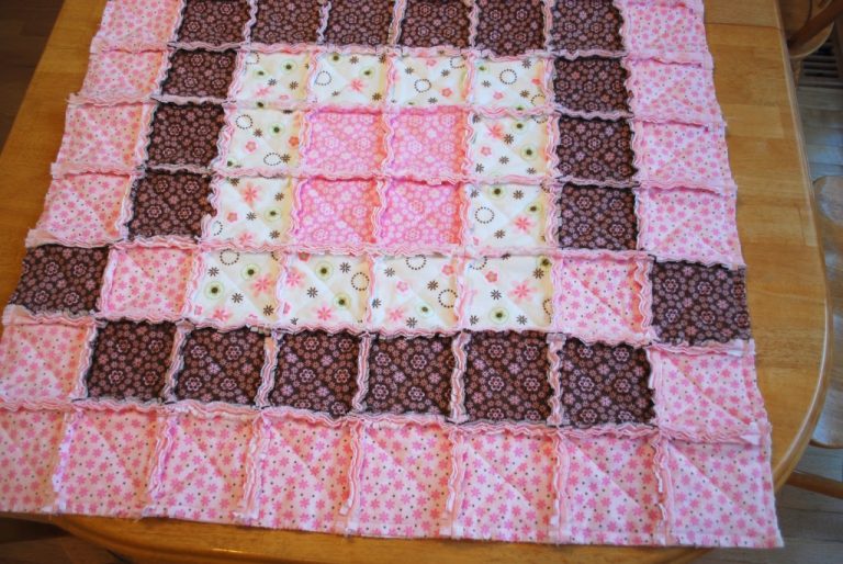 How to Make Rag Quilts: 32+ Tutorials with Instructions for the ...