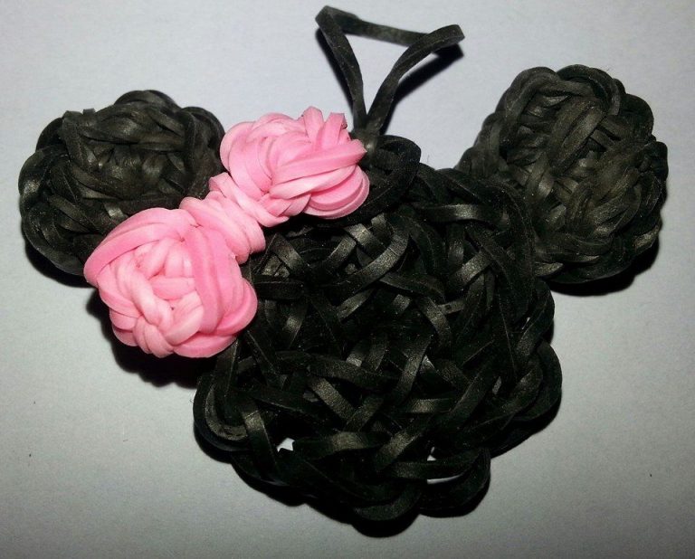 49 Tutorials to Make Rainbow Loom Charms - Guide Patterns