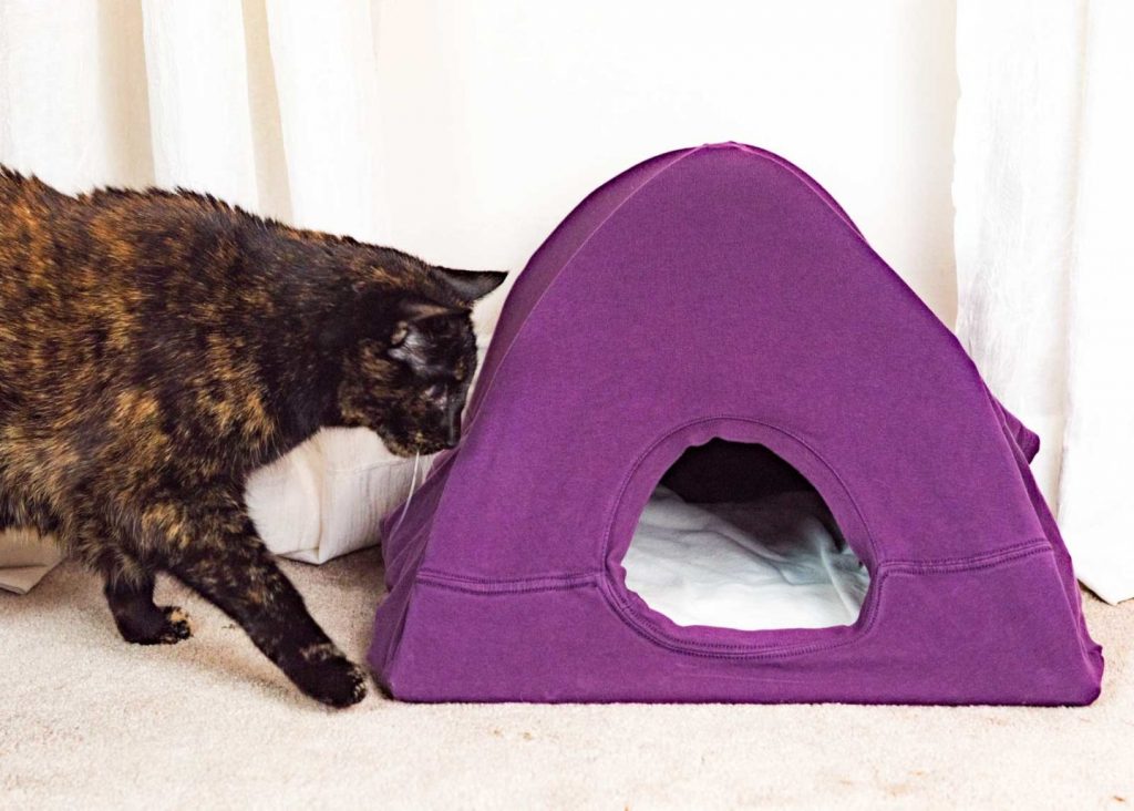 11 Cool Cat Tent DIYs - Guide Patterns