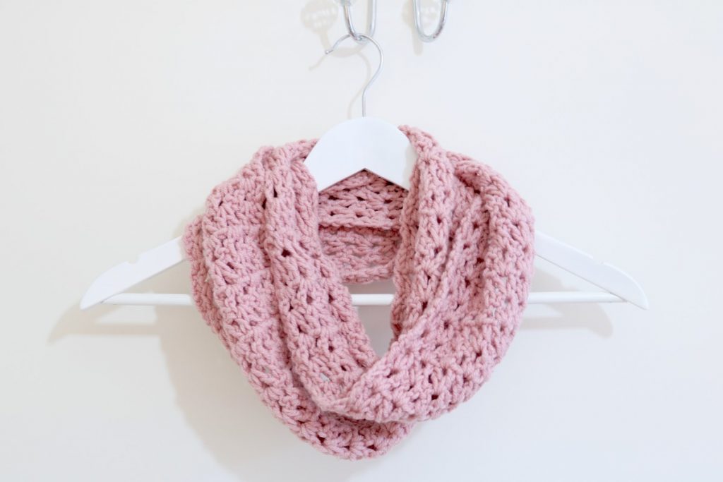 35 Free Infinity Scarf Crochet Patterns - Guide Patterns