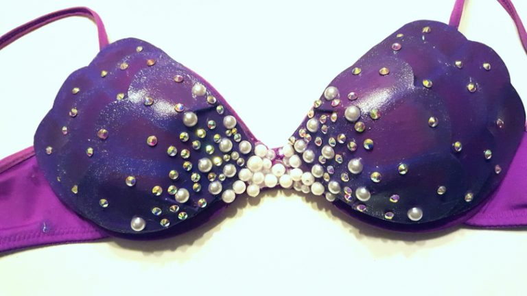 11 Enchanting Seashell Bra DIYs | Guide Patterns