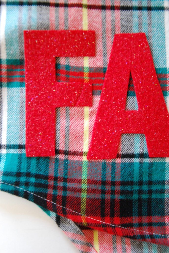 18 DIY Tutorials for Making Felt Letters - Guide Patterns