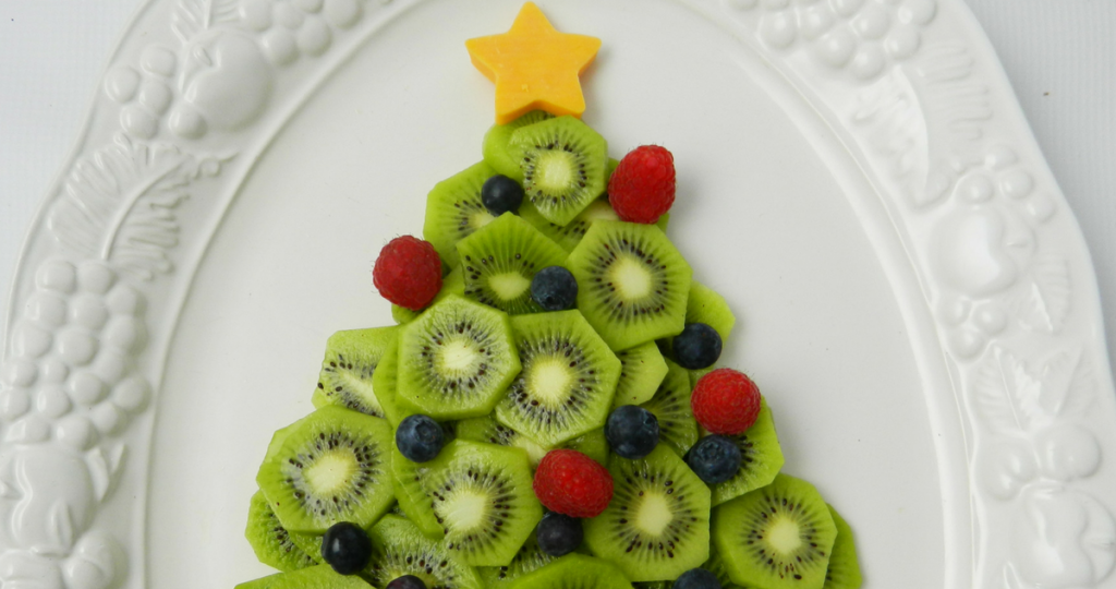 11 Ways to Make a Fruit Christmas Tree - Guide Patterns