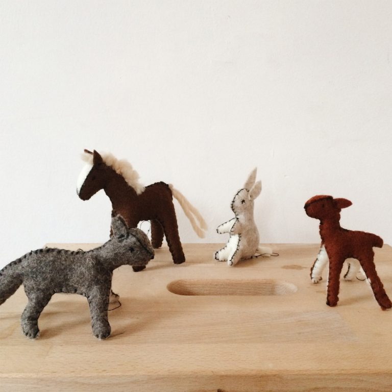 22 DIYs to Make Felt Animals - Guide Patterns