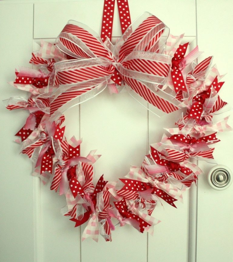 20 Ways to Make a Ribbon Wreath - Guide Patterns