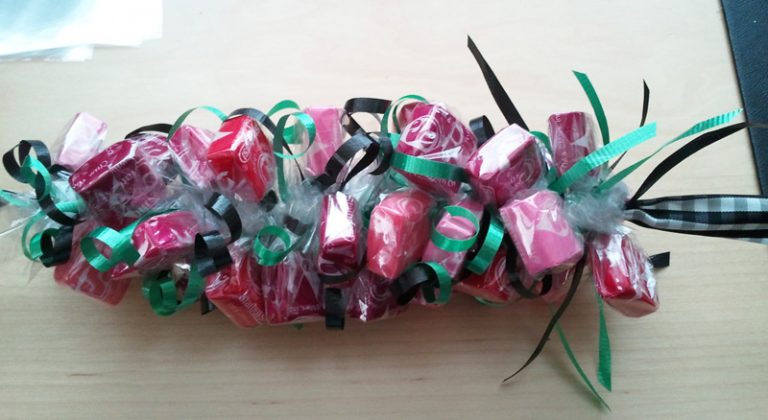 20+ Ways to Make Candy Leis | Guide Patterns