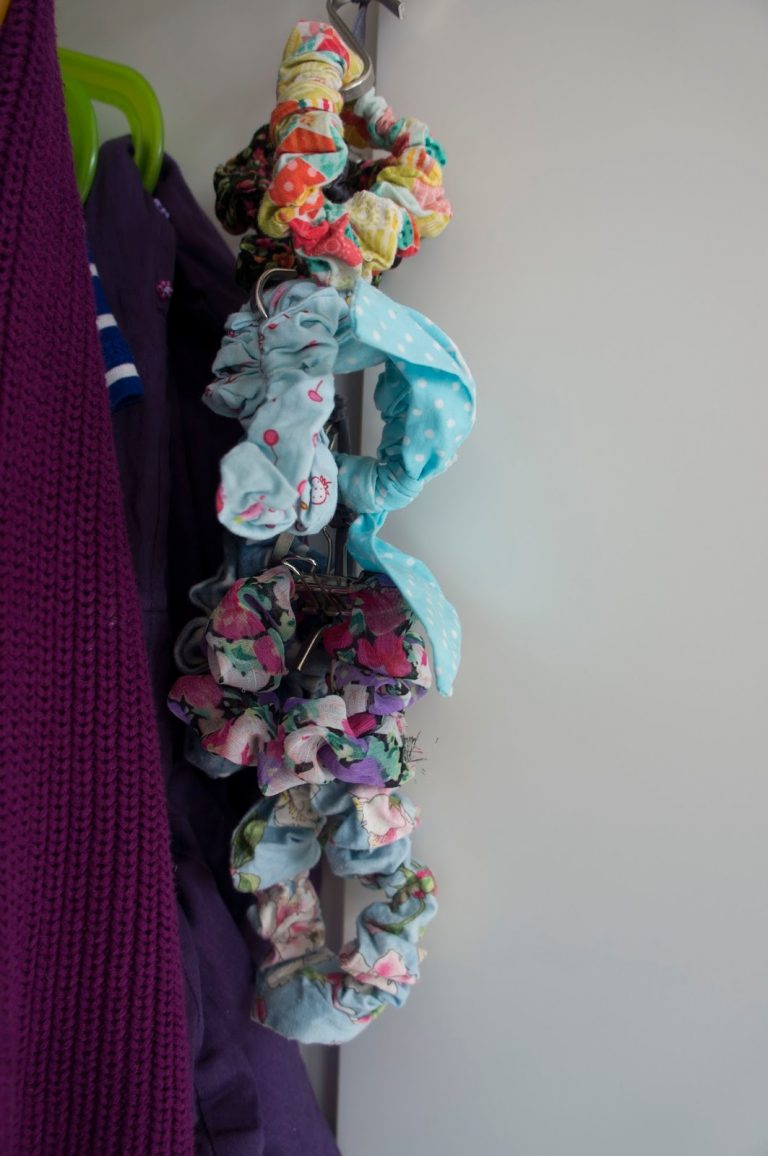 10+ Scrunchie Holder DIYs - Guide Patterns