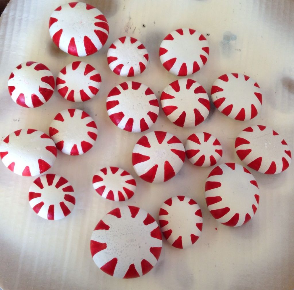 11+ Christmas Painted Rocks DIYs with Ideas - Guide Patterns