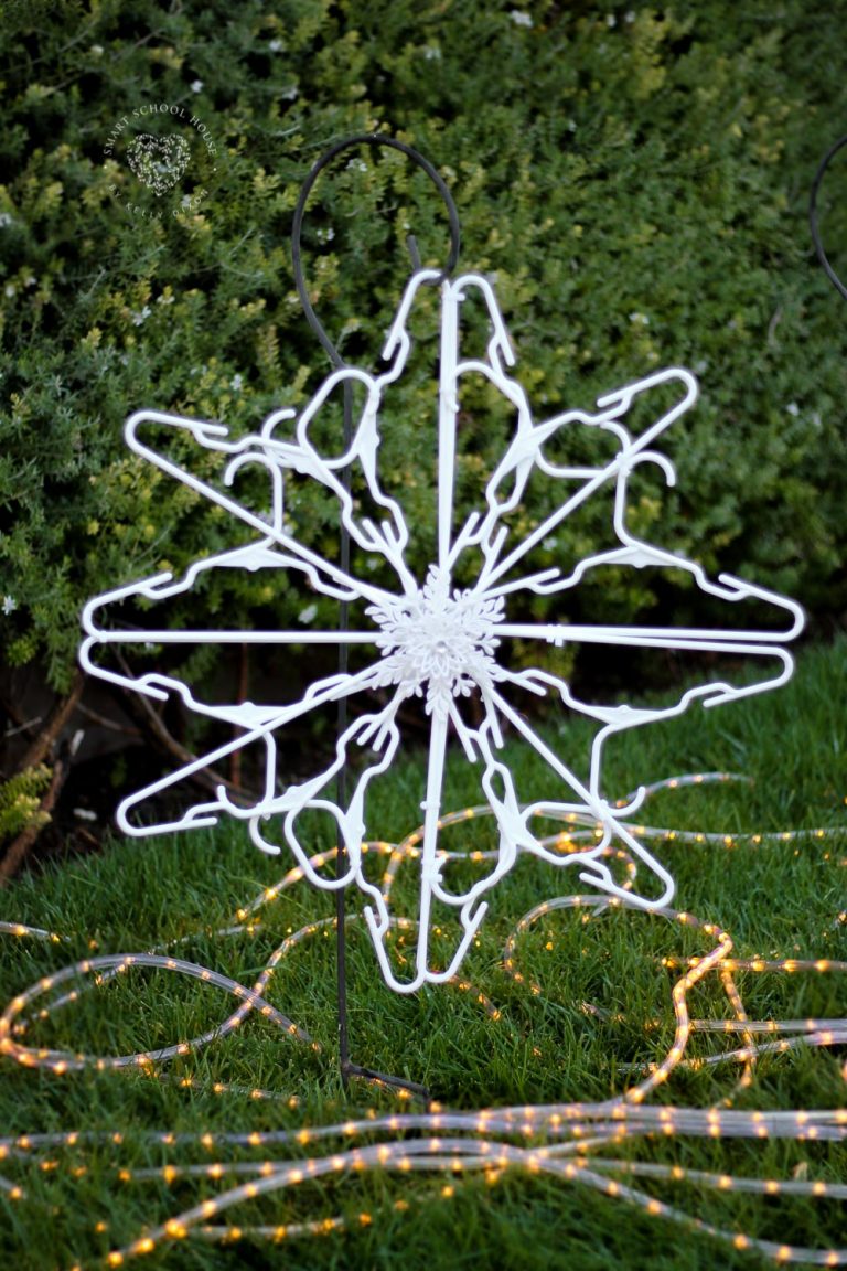 How to Make Hanger Snowflakes: 6+Tutorials and DIYs - Guide Patterns